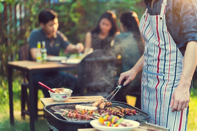 The Best Food Ideas For A BBQ Party For Large Groups (2025) - BBQCHIEFS